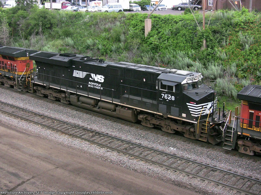 NS 7628
